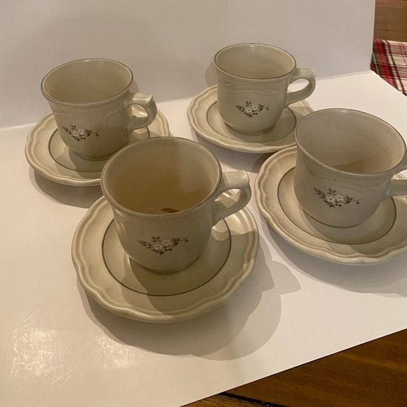 Pfaltzgraff | Dining | Set Of 4 Vintage Pfaltzgraff Heirloom Cups And ...